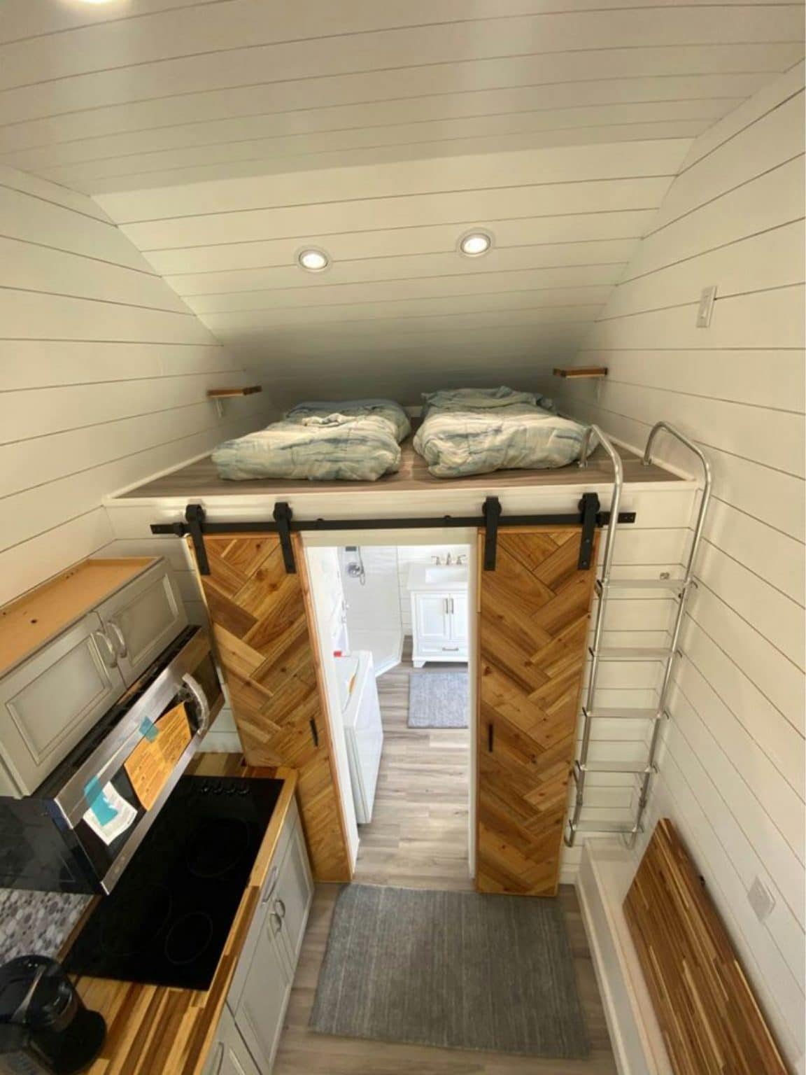 The 24' Seaside Tiny House is Perfect for a Small Family - Tiny Houses