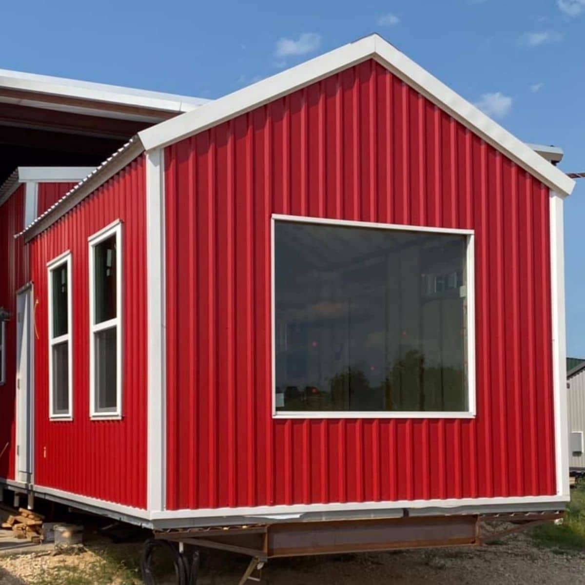Gorgeous 40' Tiny House is Ready to Move In! - Tiny Houses