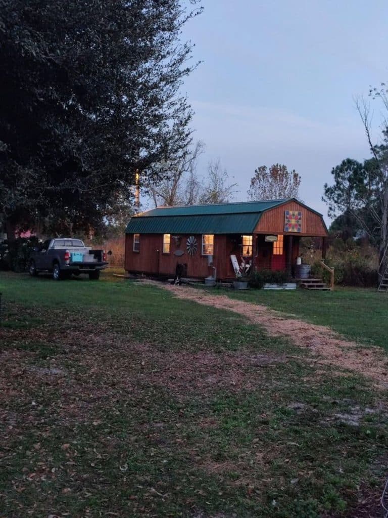 Tiny Studio Farm is a perfect couples retreat! - Tiny Houses