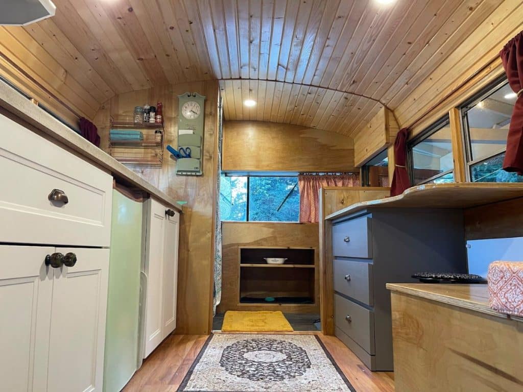1968 Converted Bus Is A Great Example of Trash to Treasure