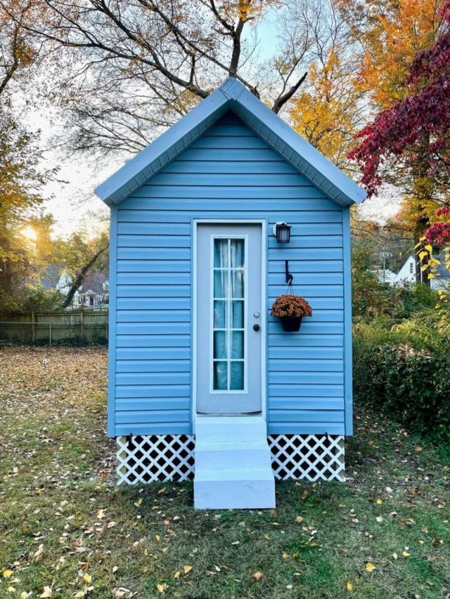 Compact 20' Tiny House Has Several Upgrades - Tiny Houses