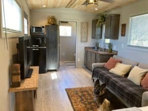 Professionally Built Custom Mobile Home Is A Spacious, Budget Friendly ...